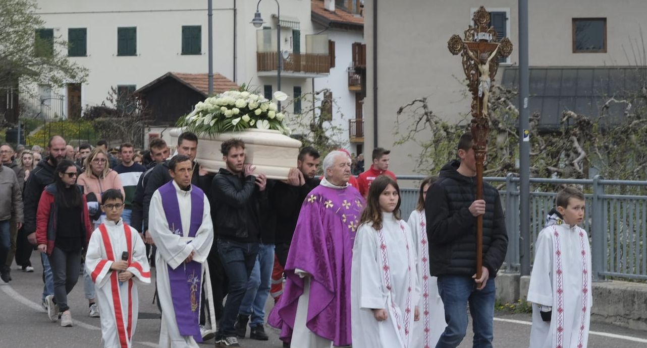 Andrea Papi, il papà Carlo non perdona: «Per noi solo notti di angoscia ...
