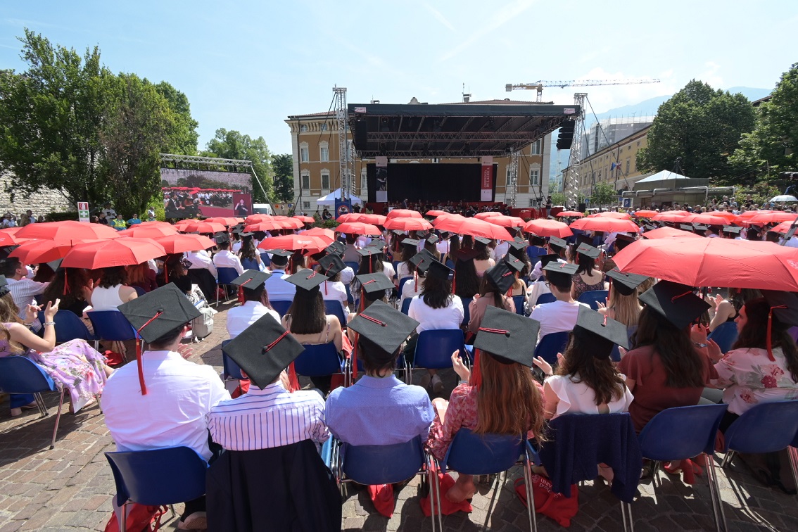 Cerimonia di laurea in piazza, saranno in 470 quest’anno