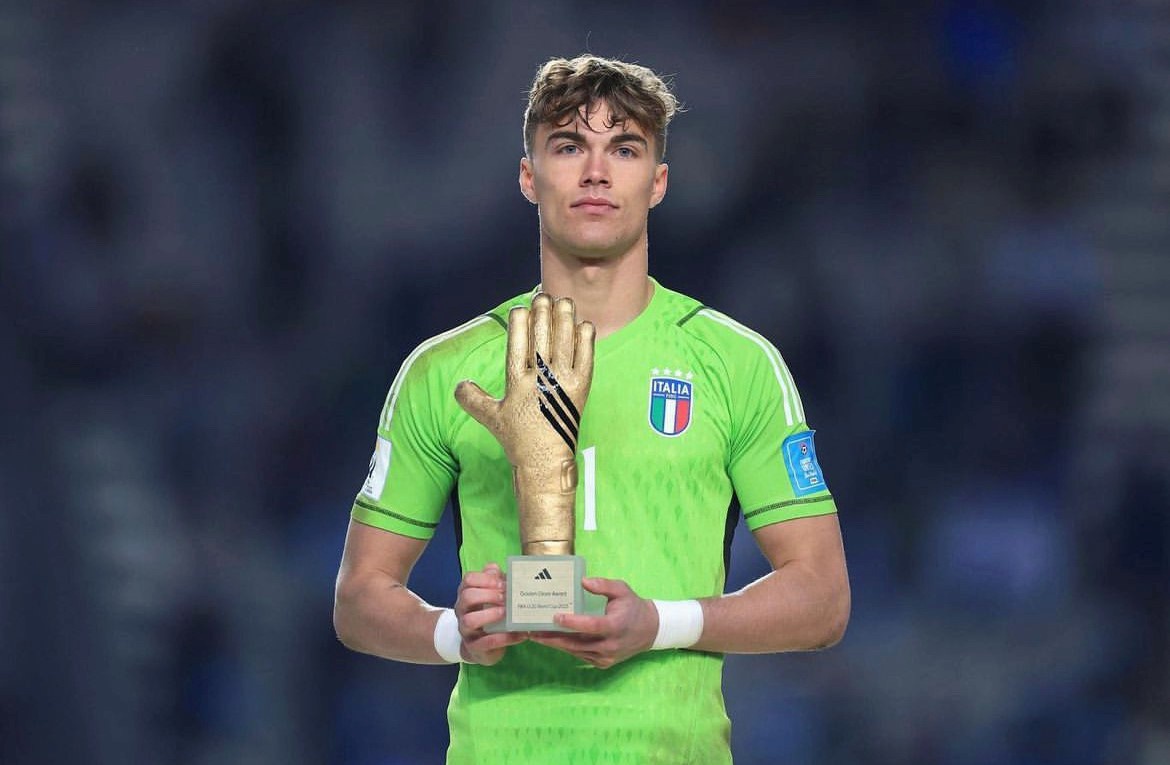 Sebastiano Desplanches, portiere del Trento: «Sogno il Milan e la ...